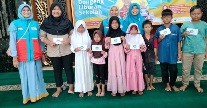 Bahagiakan Anak Yatim Dhuafa Tiap Bulan