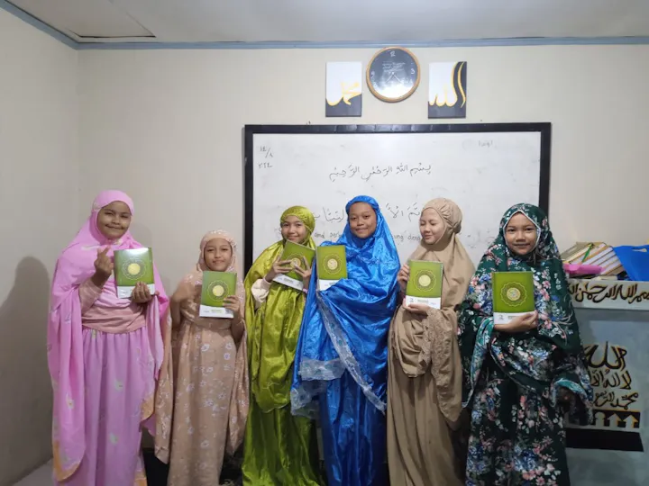 Wakaf Alquran Untuk Santri Penghafal Quran Di Pelosok Desa