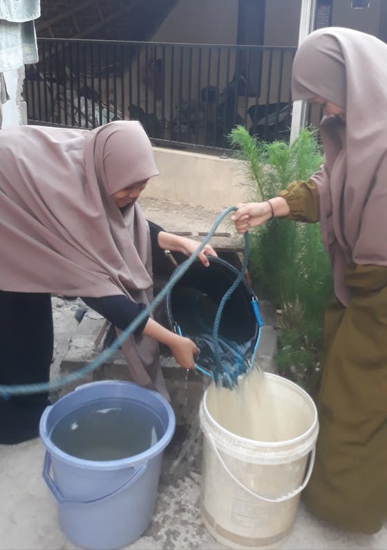 Sedekah Rutin Bangun Sumur Bor Pesantren